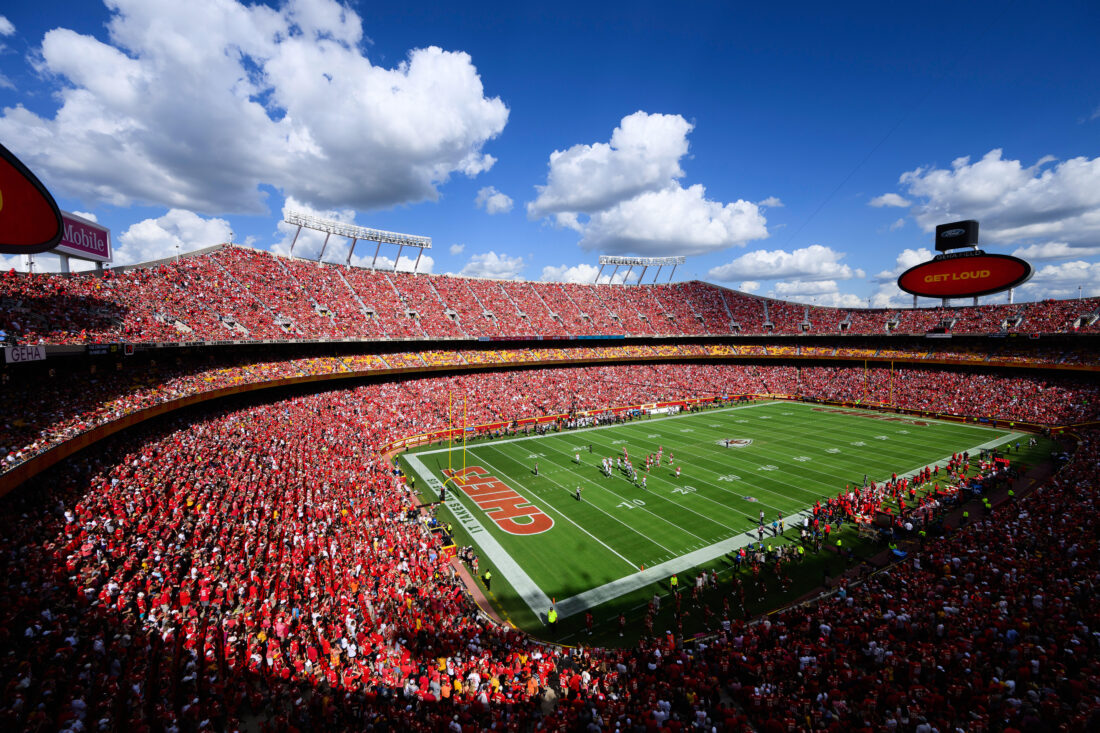Chiefs press on with stadium negotiations on both sides of the Kansas ...